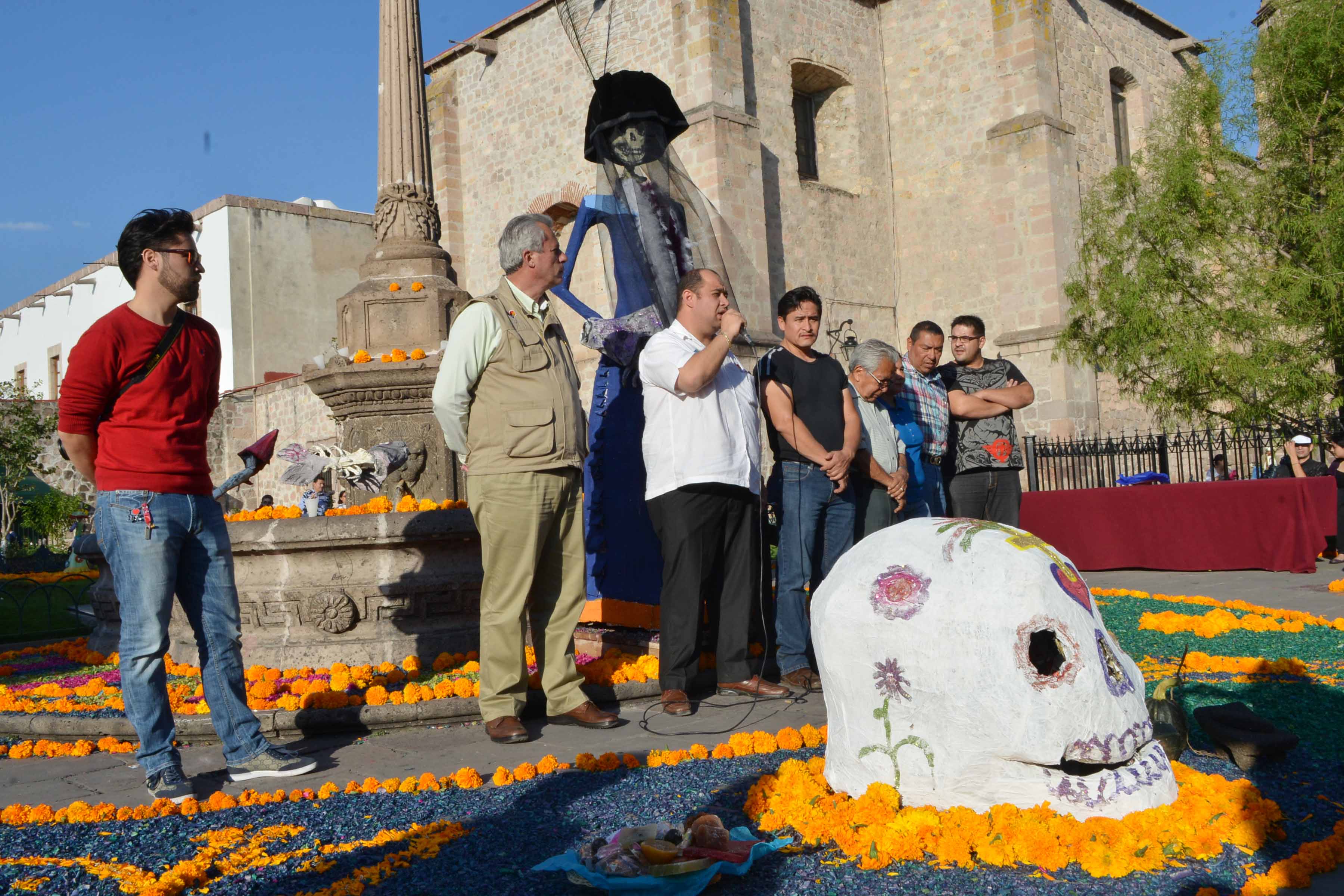 Inauguran El Altar Monumental De La Catrina – Changoonga.com – Noticias ...