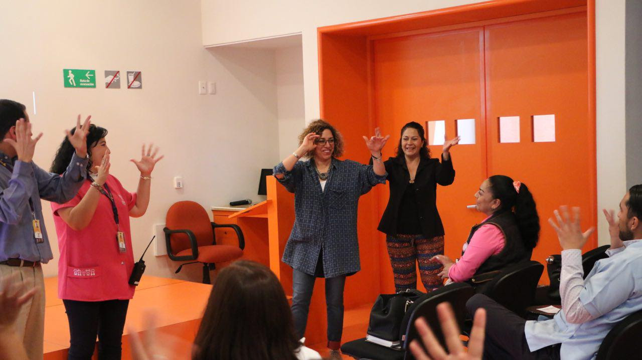 Changoonga — DIF Morelia Capacita A Personal Del CRIT En Lengua...