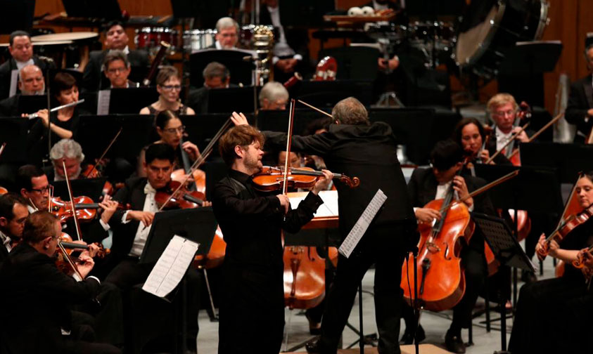 Sinfónica de Xalapa Y Violinista Milan Pal´A Arrancan Aplausos En ...