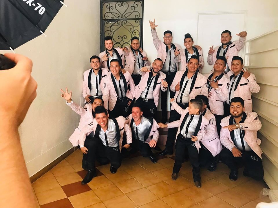 Banda Monarca Vive Momentos Difíciles, Cancelan Todas Sus ...