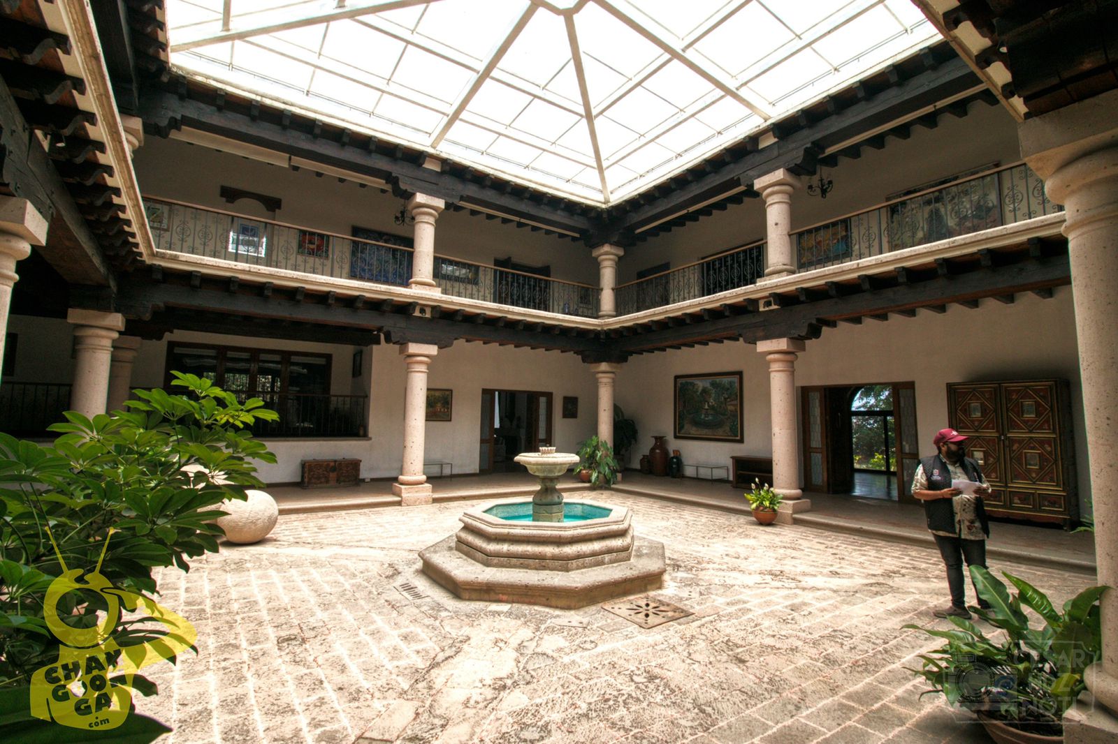 Además Del Búnker De Silvano, Casa Michoacán Expone 32 Obras De Arte ...