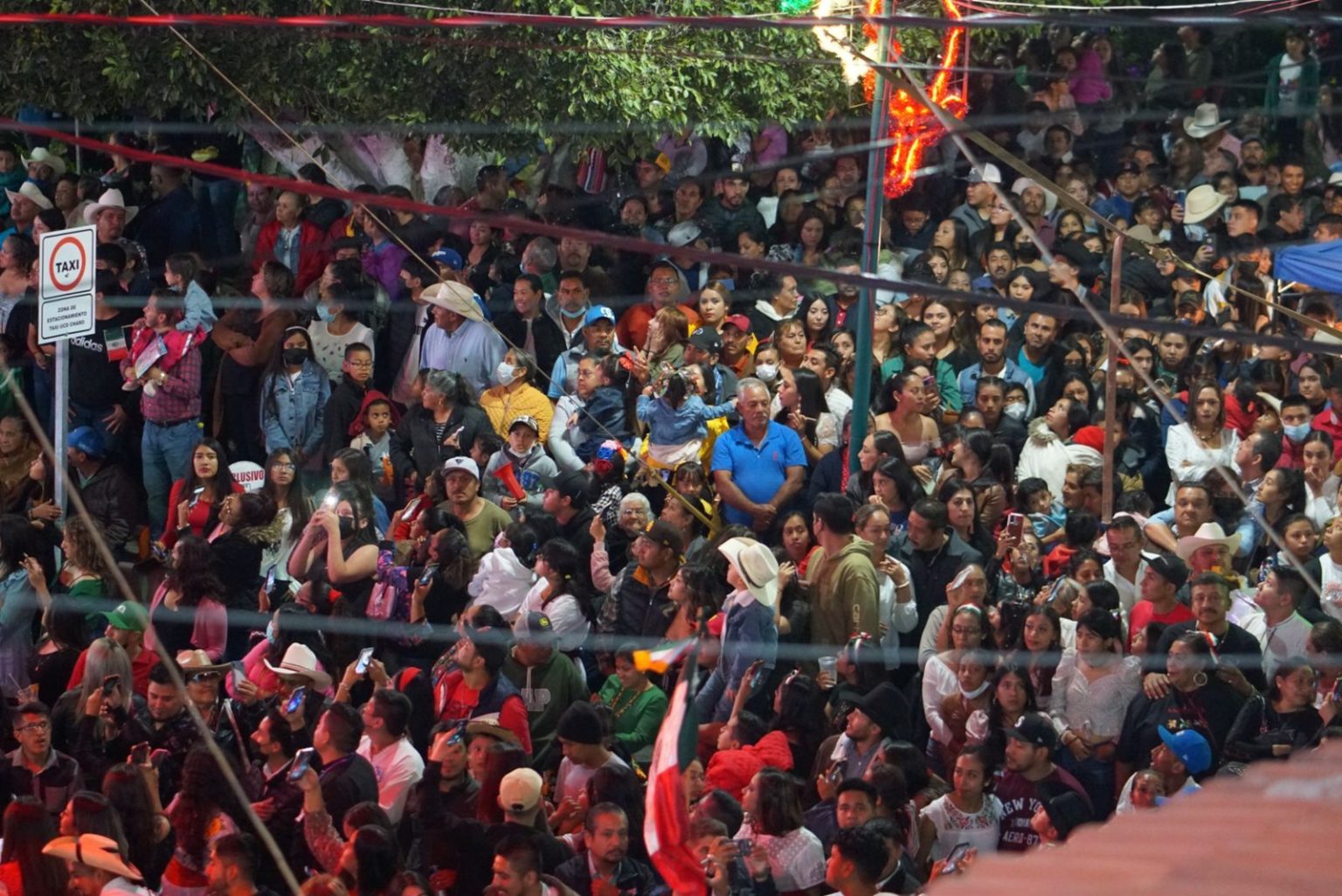 Regresa Con Toda La Emoción El Grito De Independencia A Charo