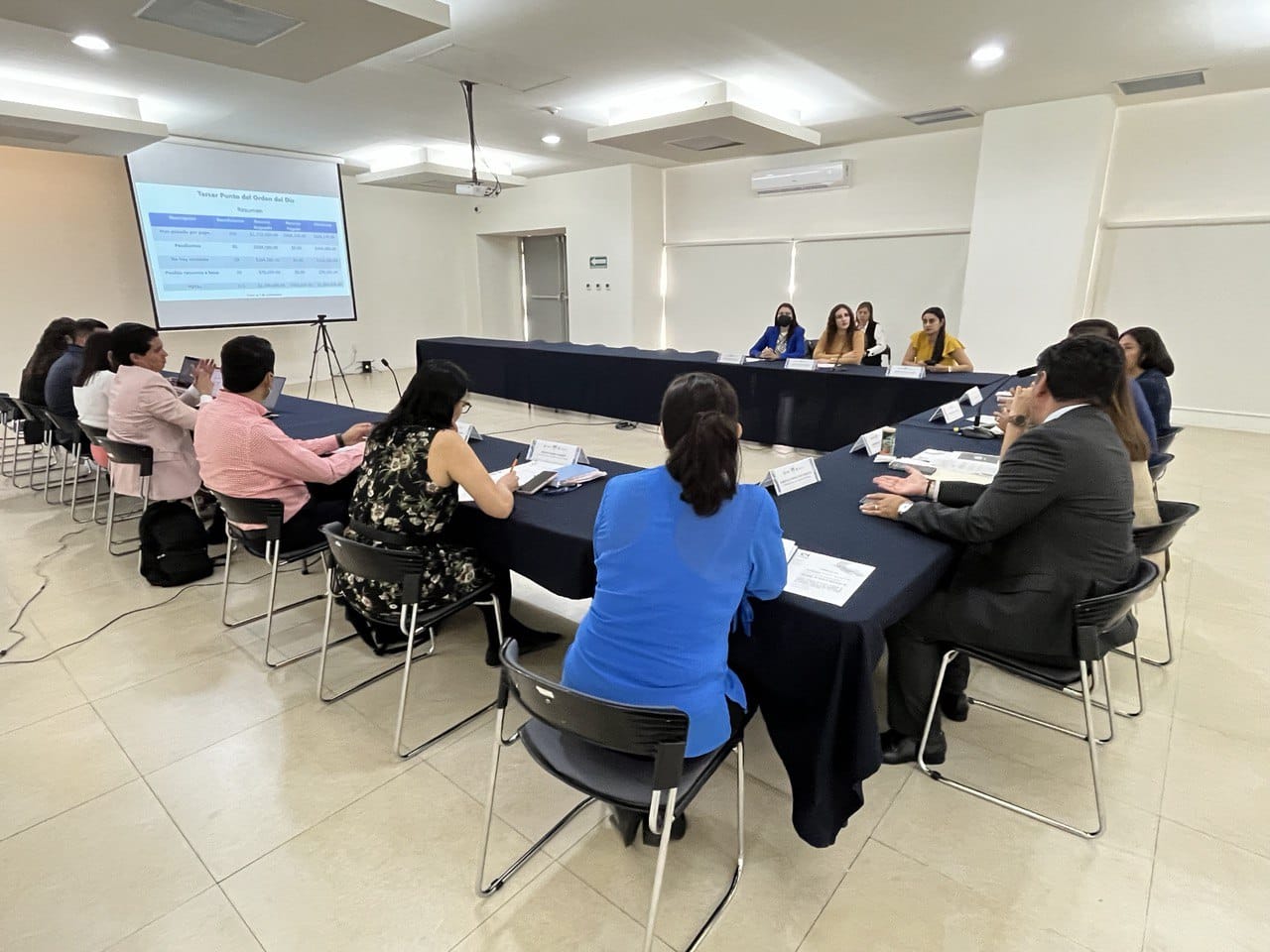 Colegio De Morelia Es El Centro Comunitario Más Importante Al Norte De ...