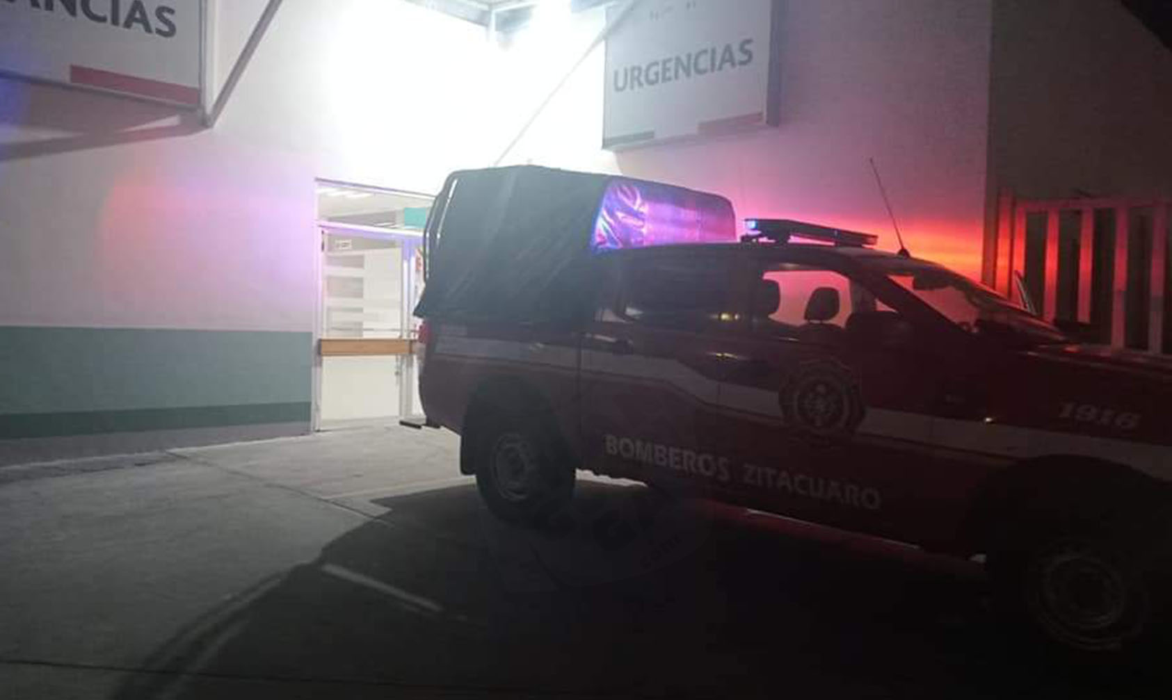 Pasa En Michoacán: Chavo Que Lanzaba Cuetitos Queda Lesionado Por Explosión