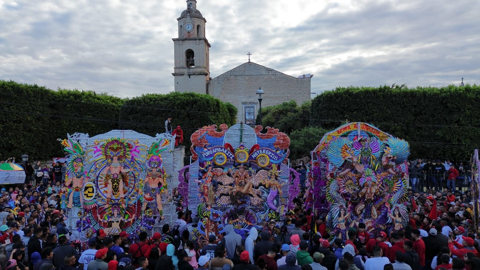 ¡Ahí Viene El Toro! Tarímbaro Celebra El Martes De Carnaval Con Toritos ...