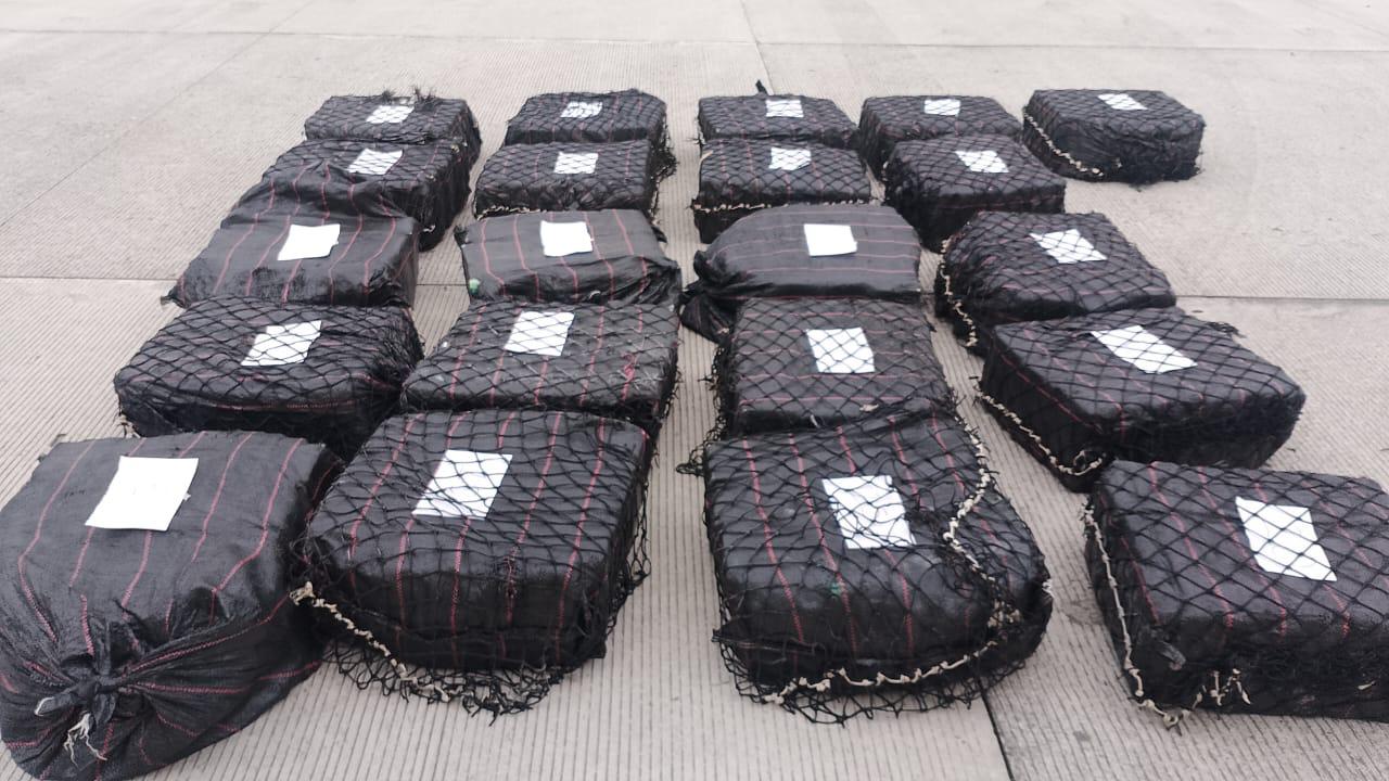 ¡Adiós Perico! Marina Decomisa 21 Bultos De Cocaína En Costas De ...