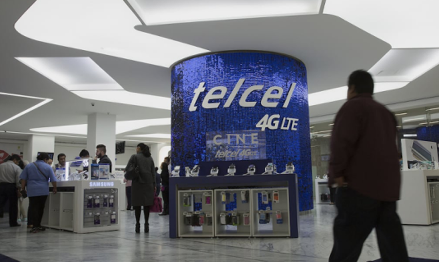 Multa Millonaria A Telcel Por Ejercer Monopolio En Michoacán, Jalisco Y ...